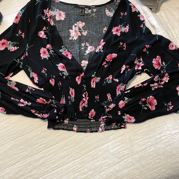 Forever 21 | Tops | Low V Neck Cute Top | Poshmark
